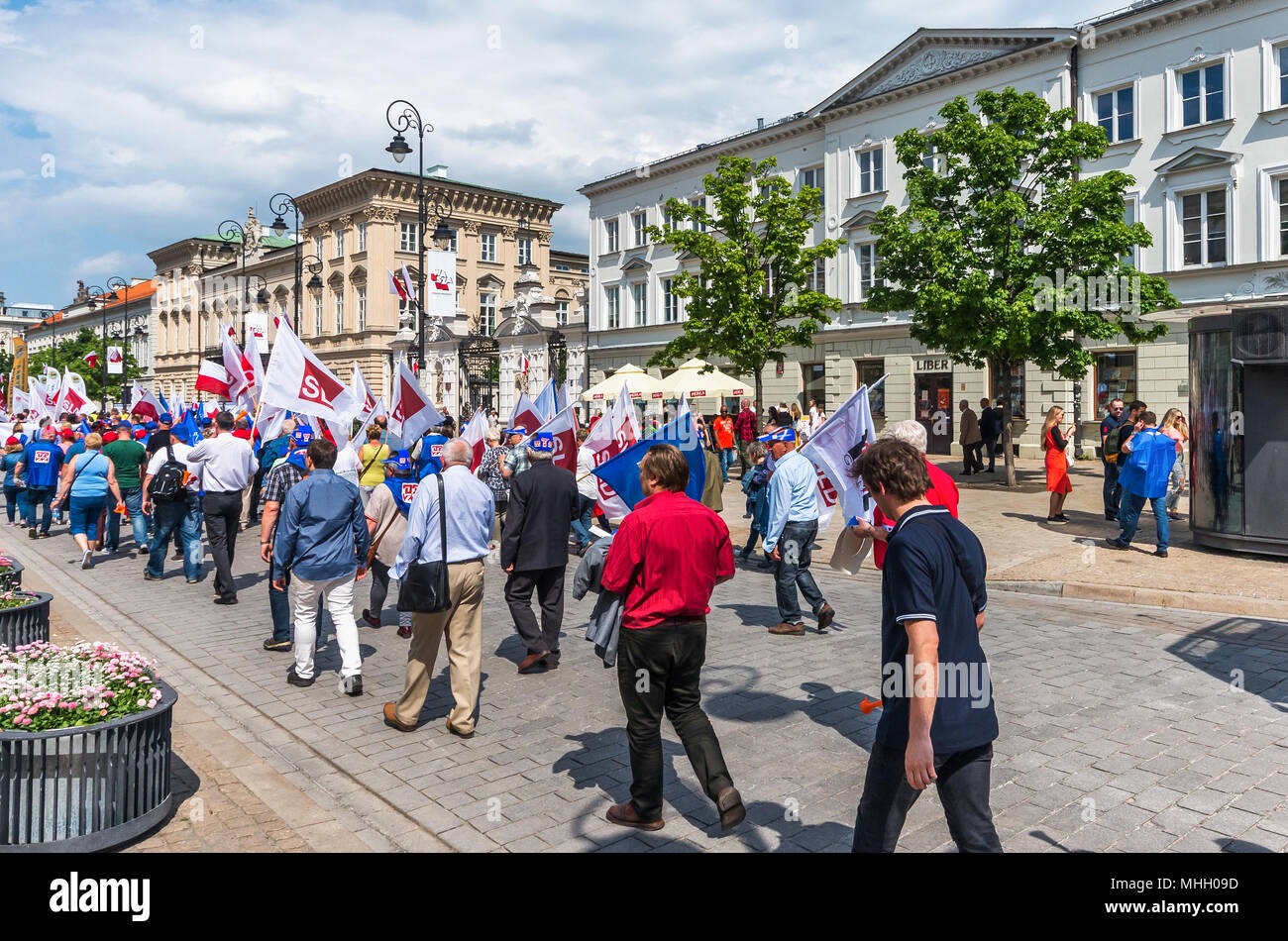 Warsaw, Poland. 1st May, 2018. People attend the May Day demonstration ...