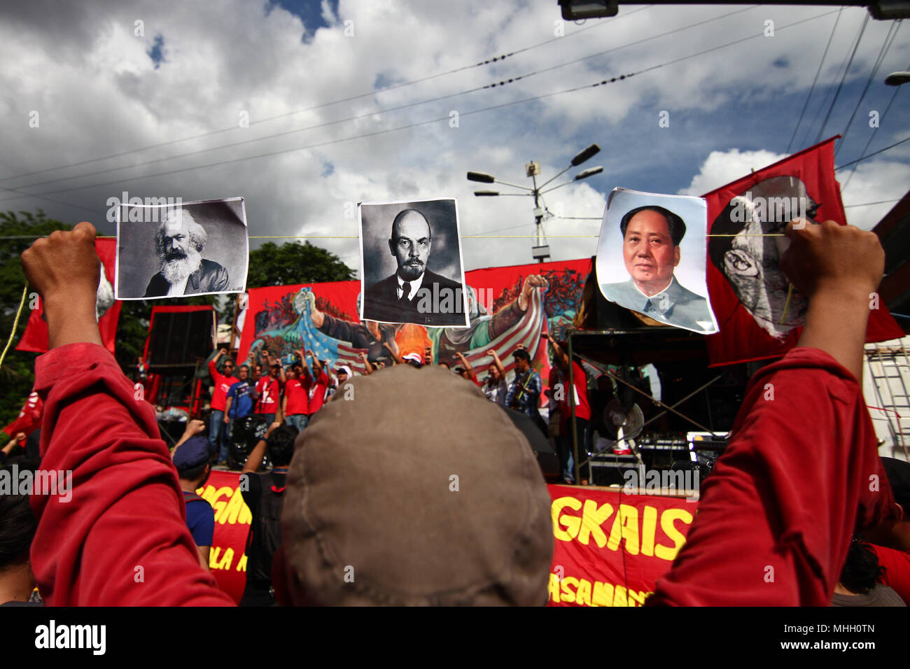 Mão lenin marx hi-res stock photography and images - Alamy