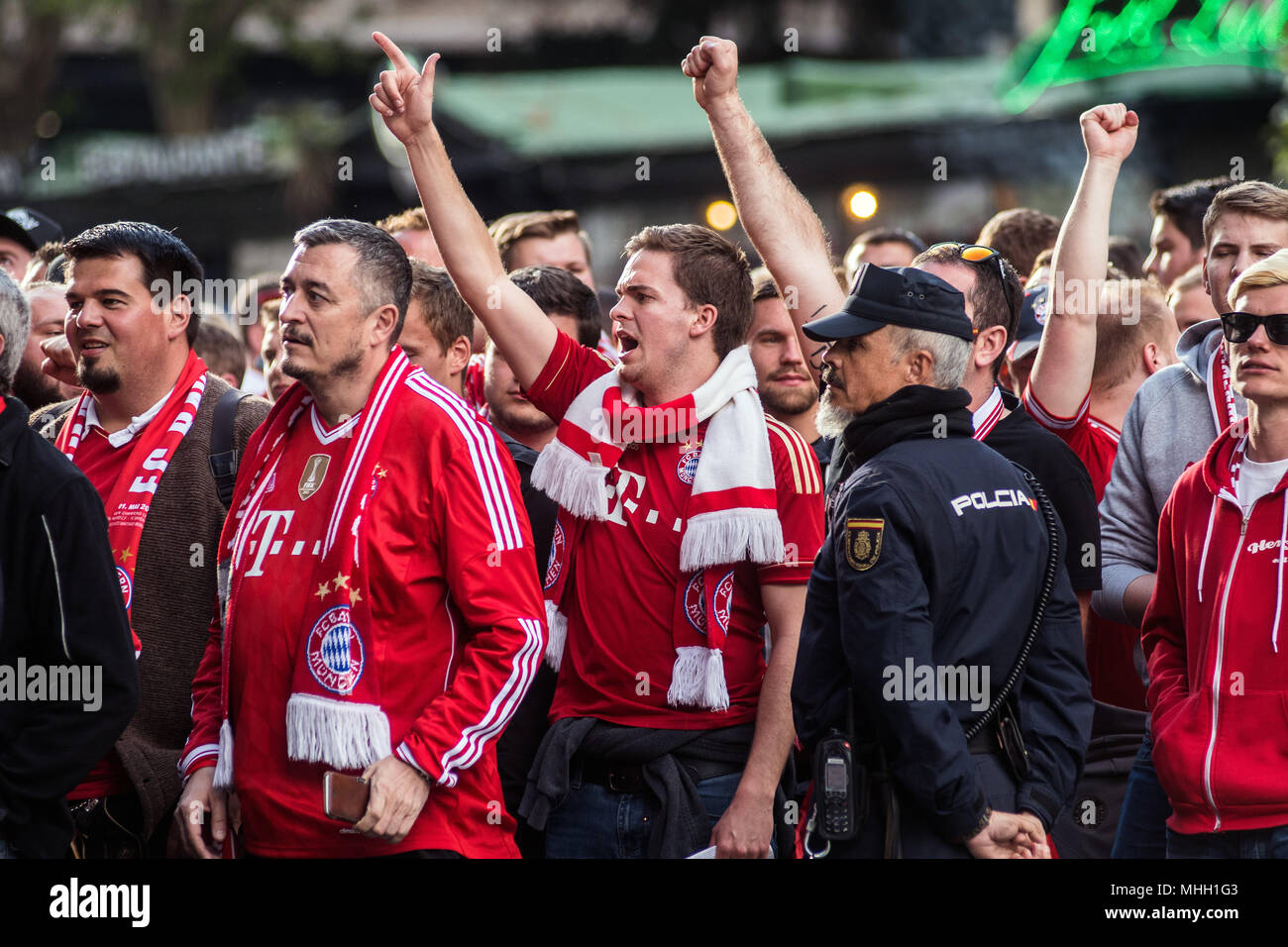 Soccer fans police hi-res stock photography and images - Alamy