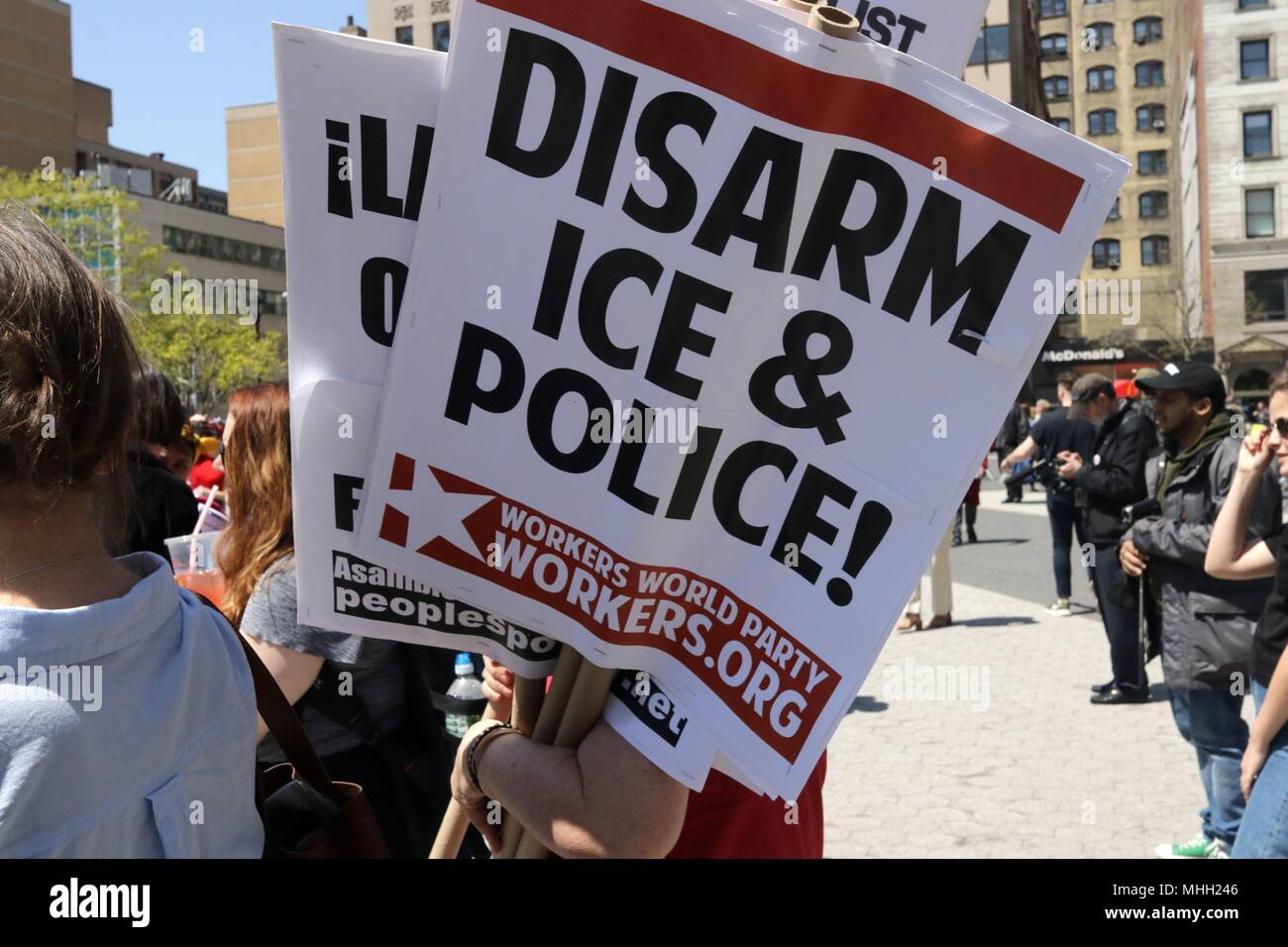 New York City, New York, USA. 1st May, 2018. A small mid-day ...