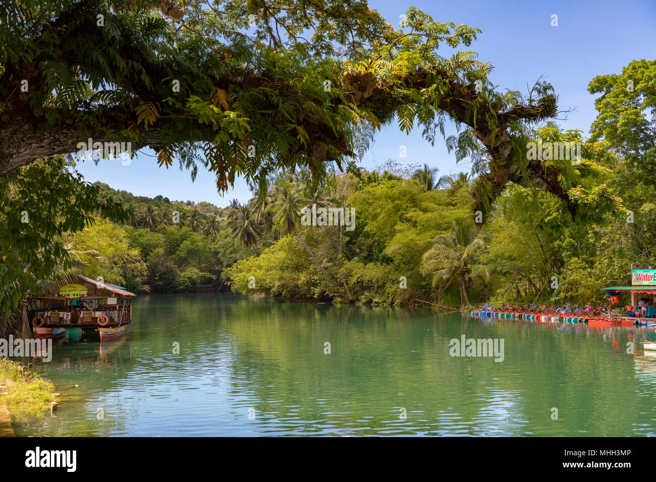 Philippines bohol floating restaurant loboc hi-res stock photography ...