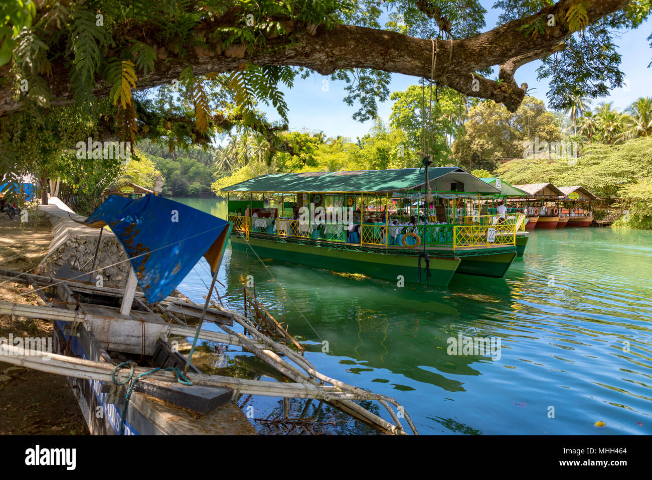 Philippines bohol floating restaurant loboc hi-res stock photography ...