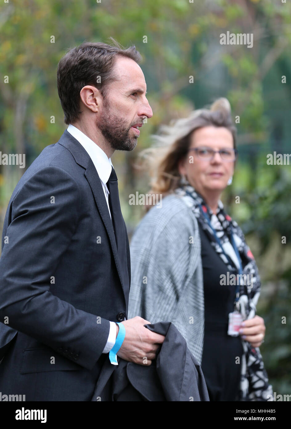 Gareth southgate outside st lukes hi-res stock photography and images ...