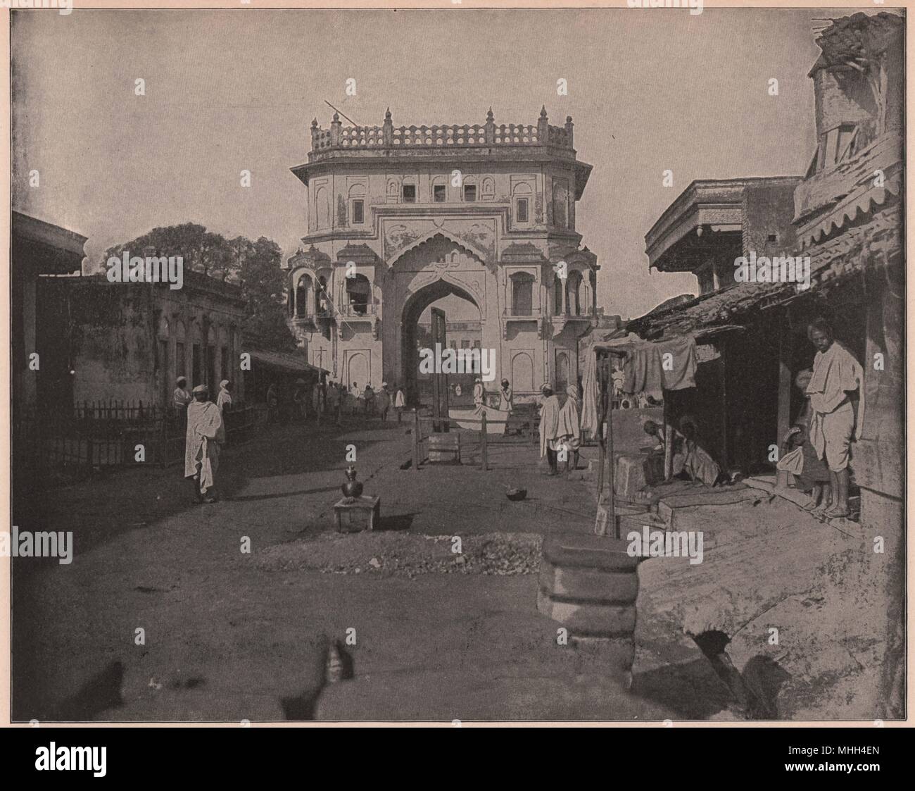 Gate to lucknow hi-res stock photography and images - Alamy