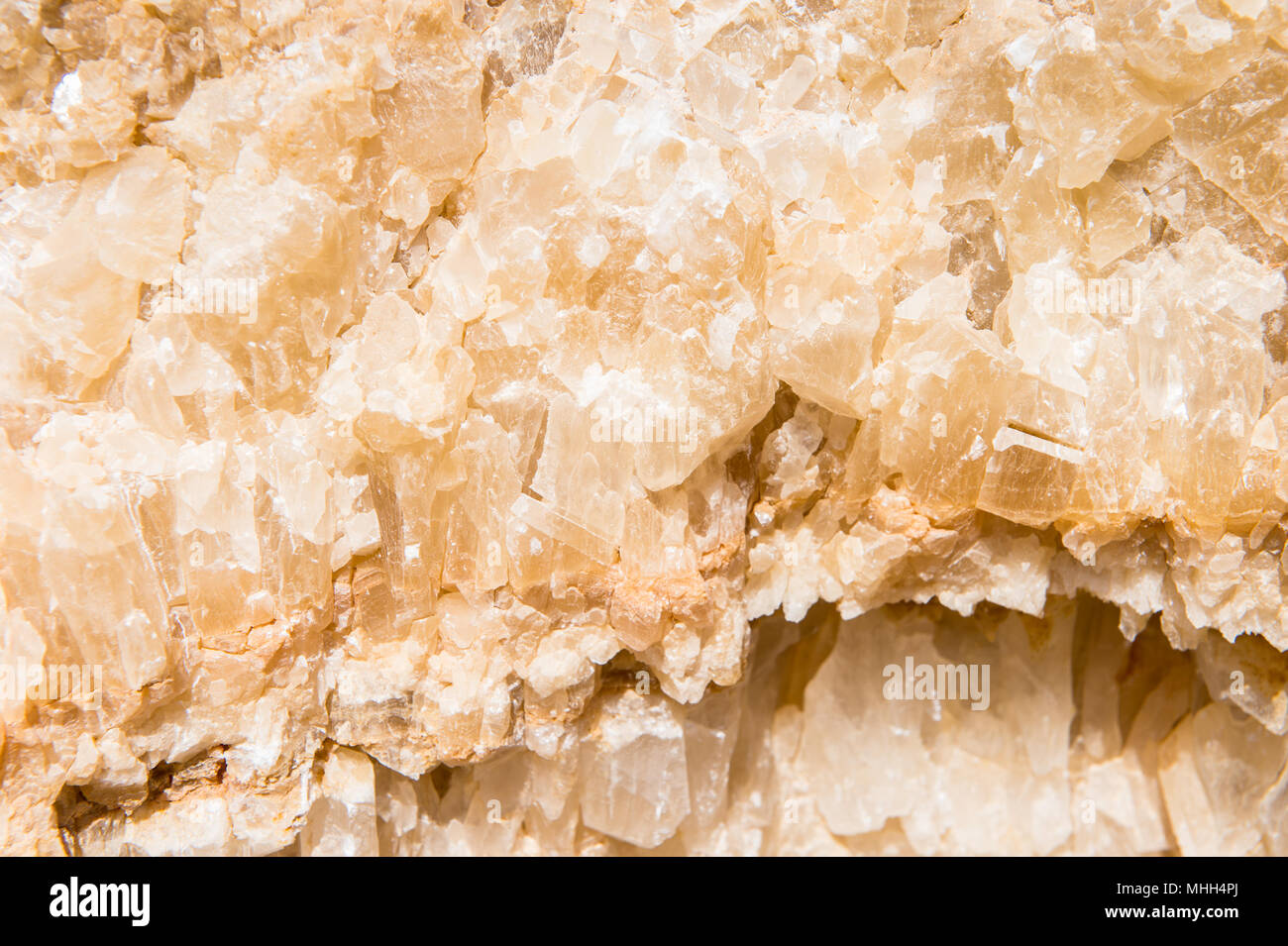 Quartz structure of the Crystal Mountain between the Bahariya and ...