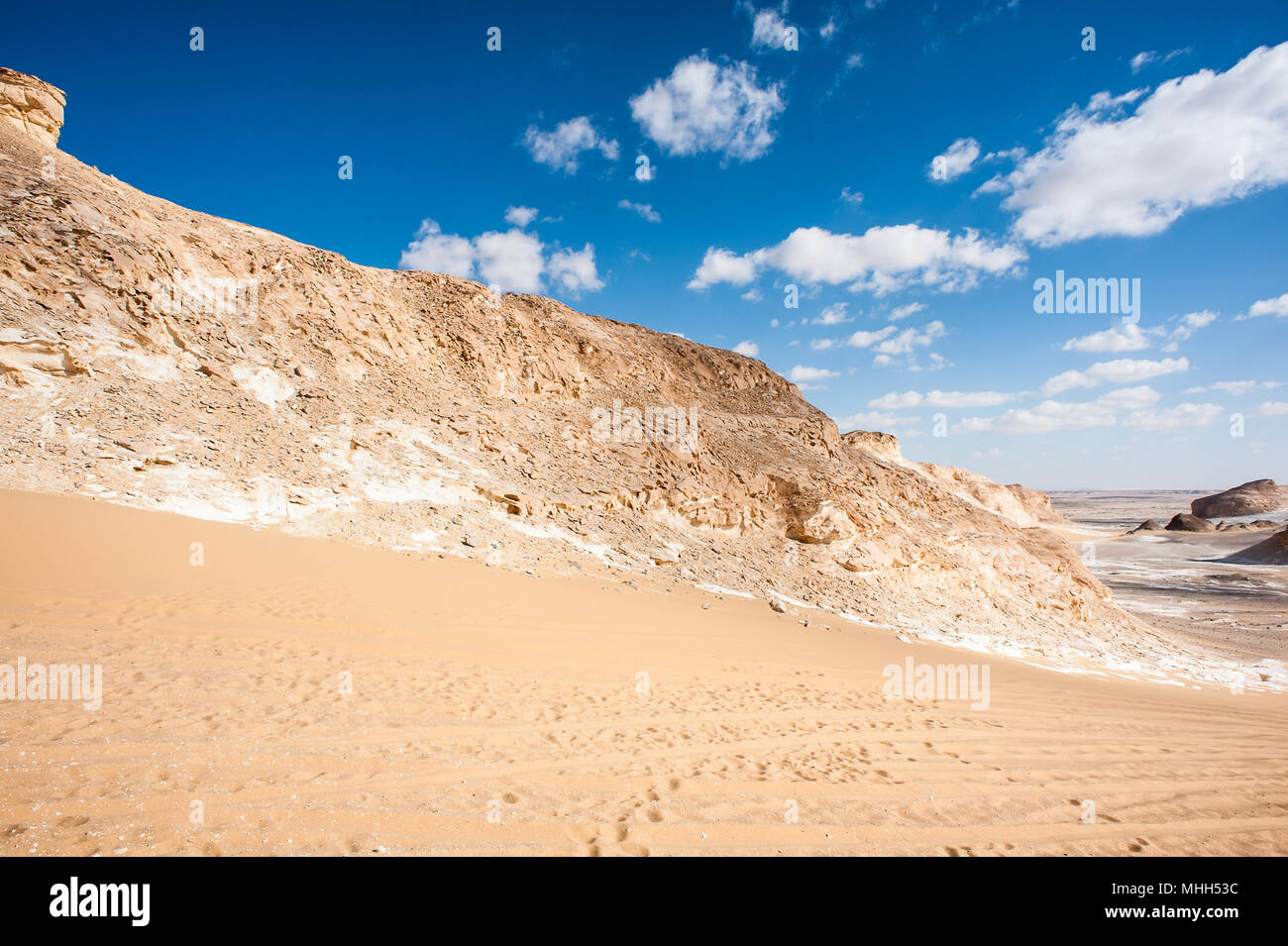 Beautiful view of the limestone formations of the White Desert, a ...