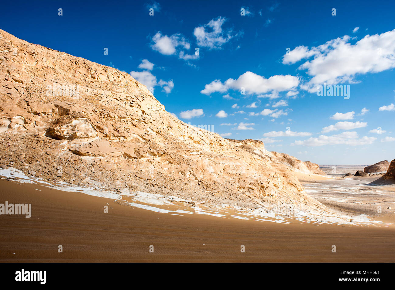 Beautiful view of the limestone formations of the White Desert, a ...