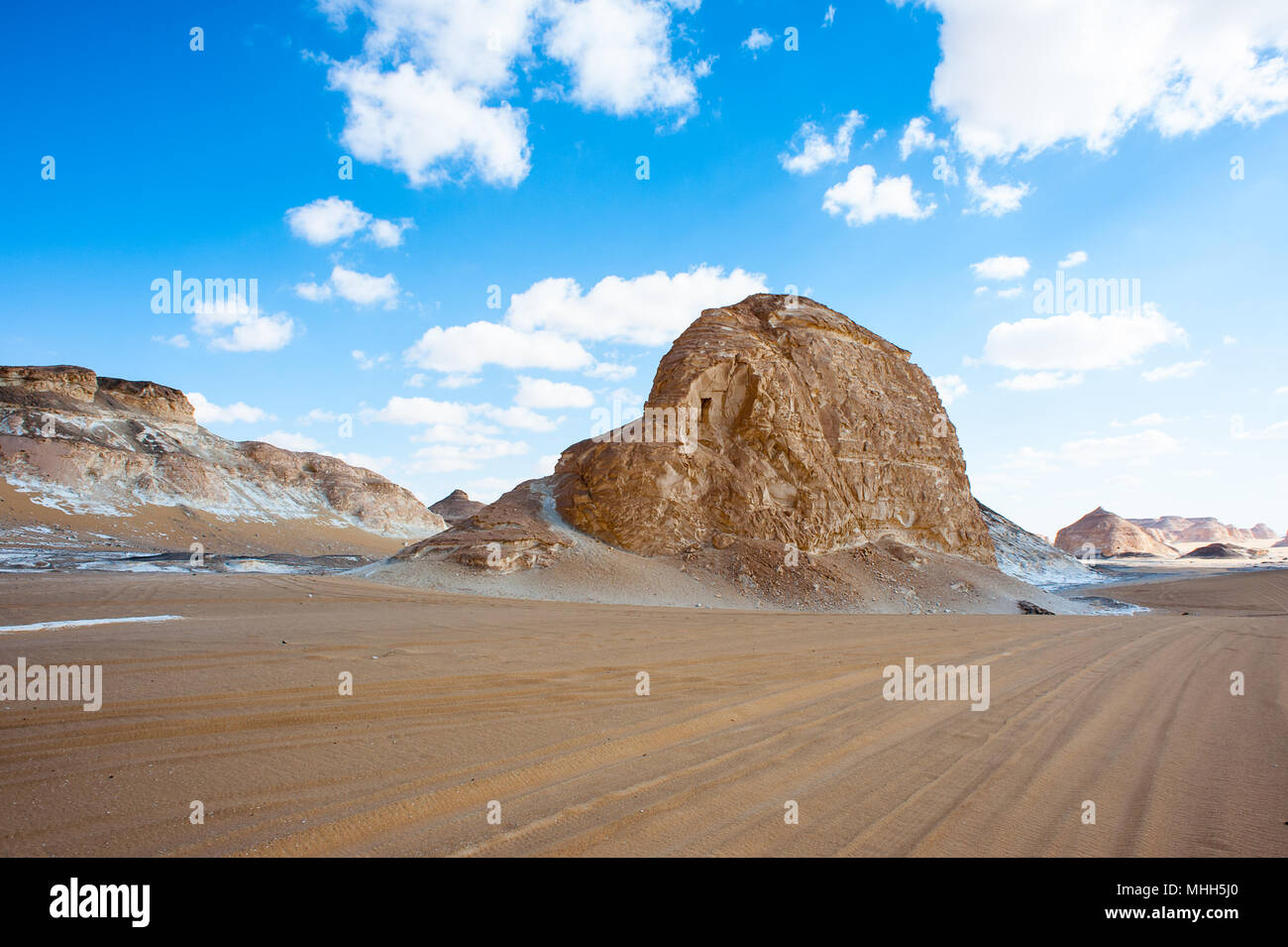 Beautiful view of the limestone formations of the White Desert, a ...