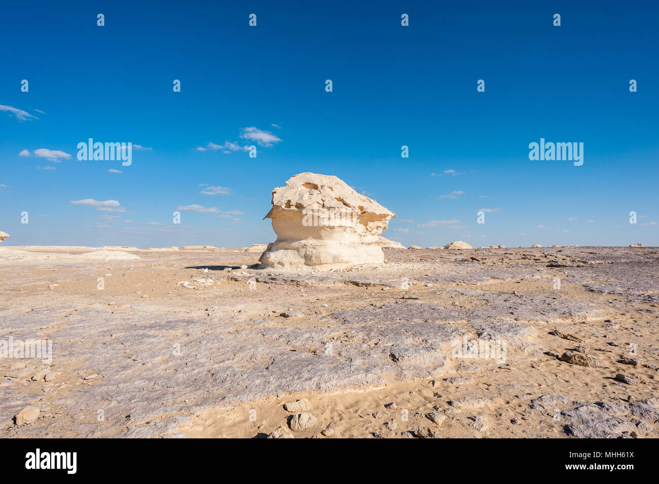 Mushroom rock formations at the Western White Desert of Egypt Stock ...