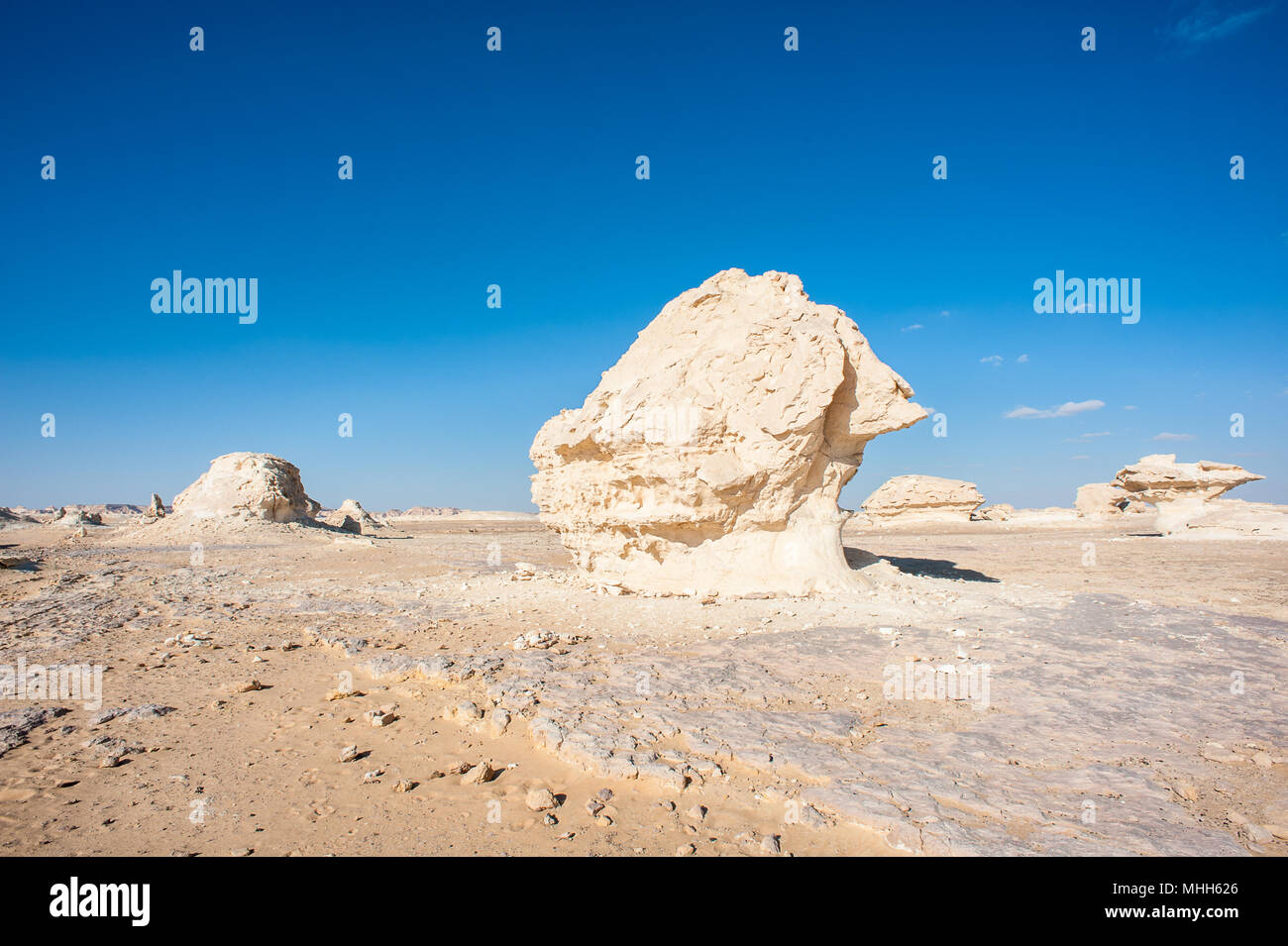 Mushroom rock formations egypt hi-res stock photography and images - Alamy