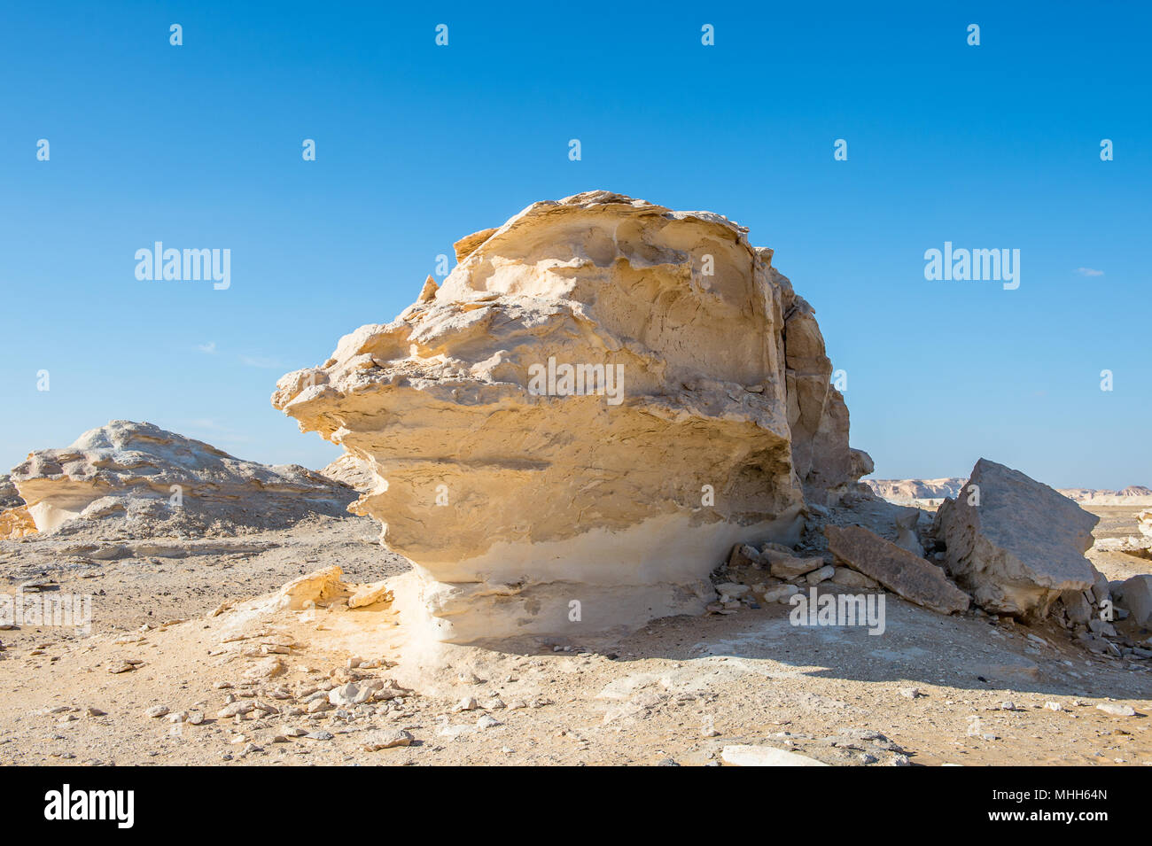 Mushroom rock formations at the Western White Desert of Egypt Stock ...