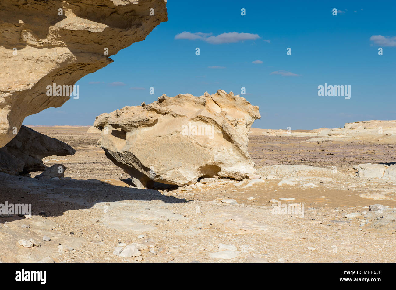 Rock formations at the Western White Desert National Park of Egypt ...