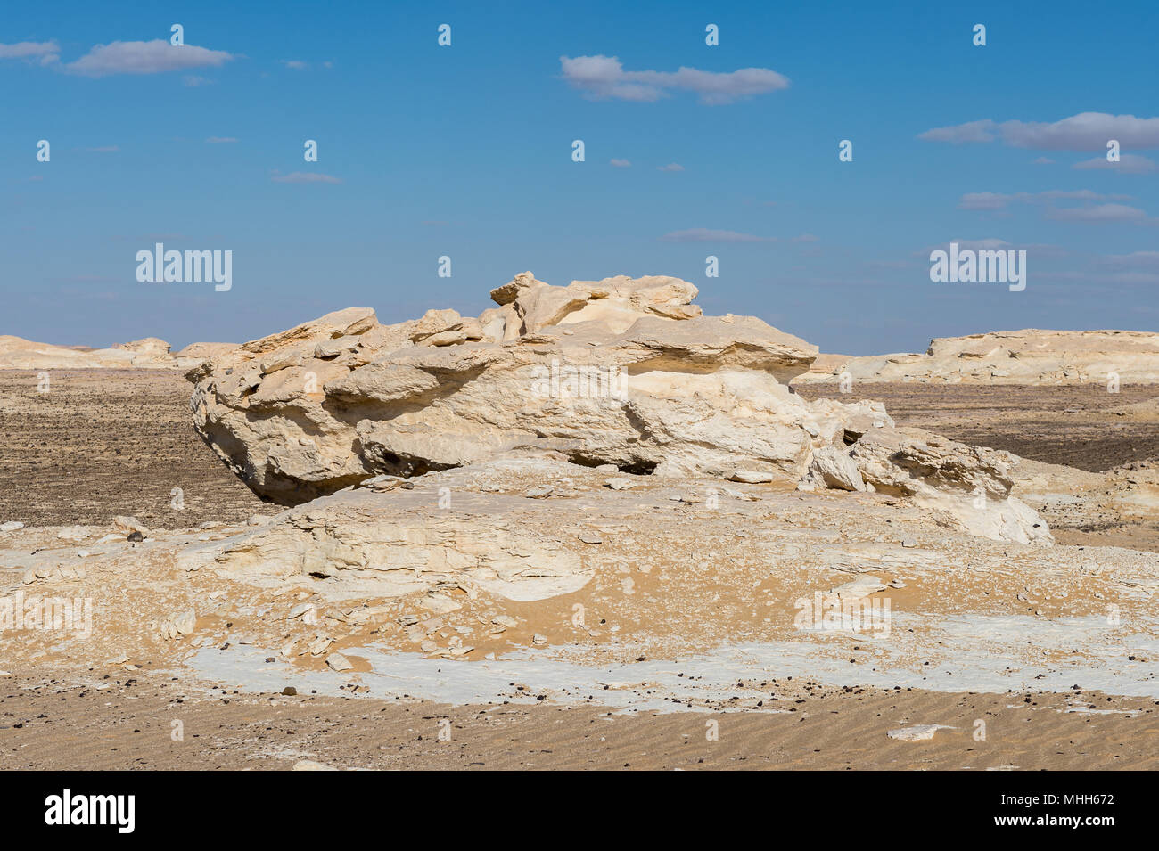 Rock formations at the Western White Desert National Park of Egypt ...