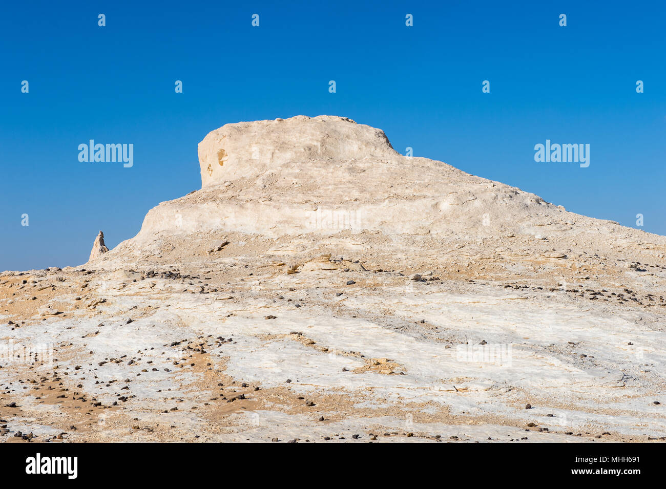 Landscape of the Rock formations at the Western White Desert National ...