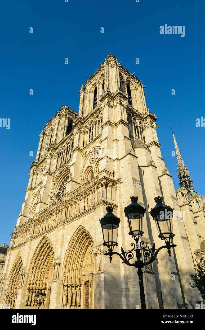 Paris notre dame cathedral bell towers hi-res stock photography and ...