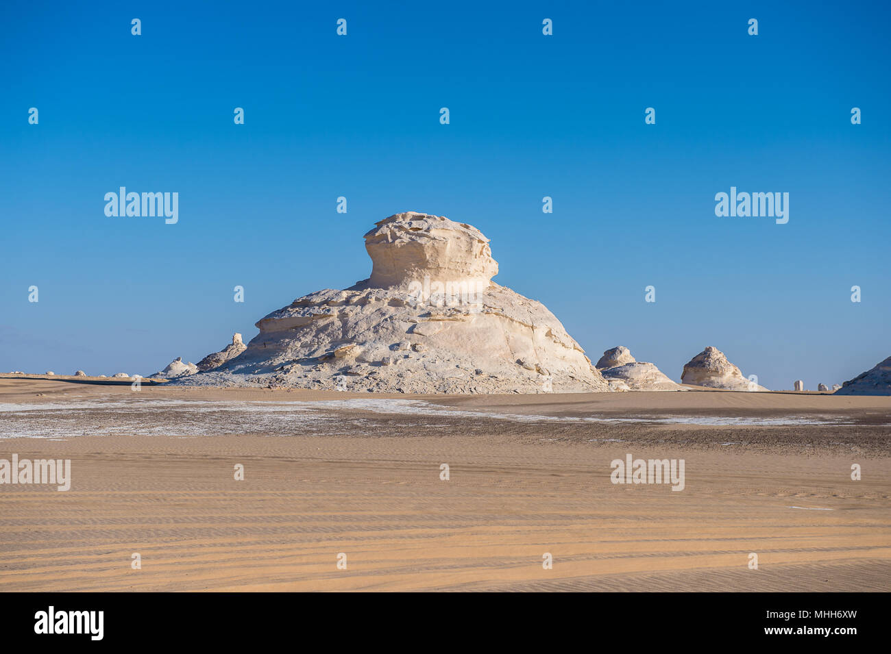 Surface White Desert National Park in Egypt Stock Photo - Alamy
