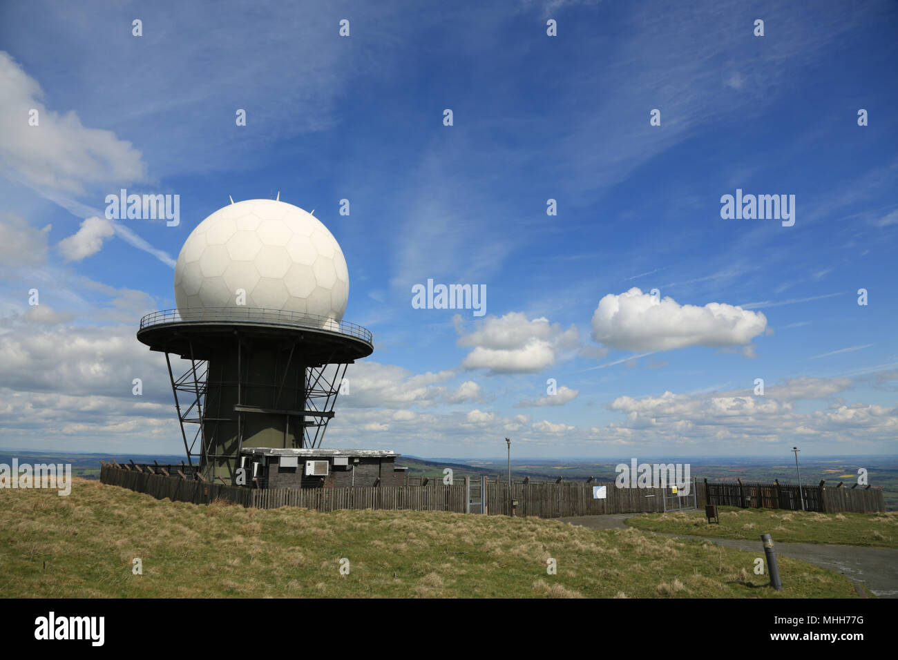 Nats air traffic control radar hi-res stock photography and images - Alamy