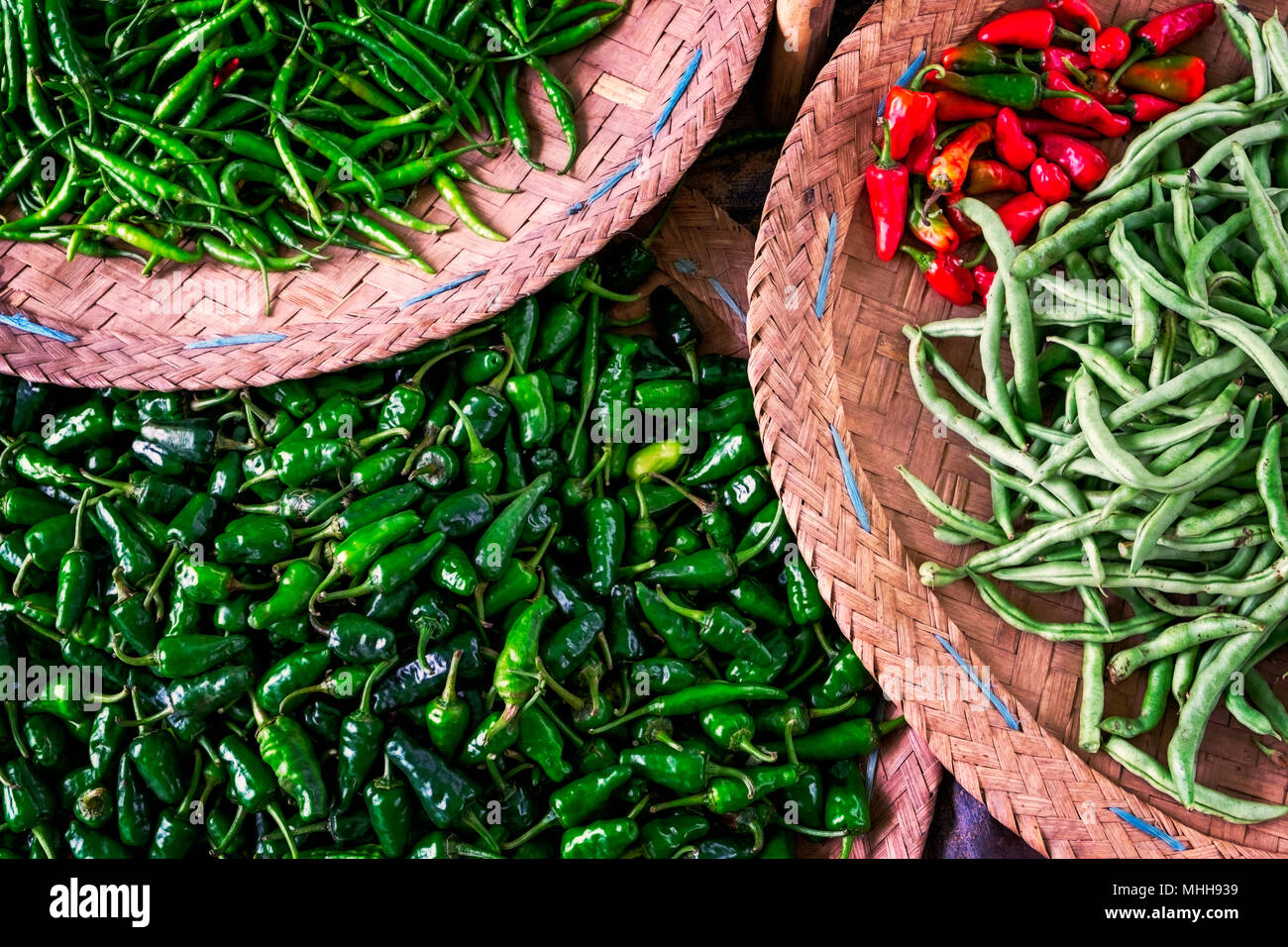 Asian fresh market hi-res stock photography and images - Alamy