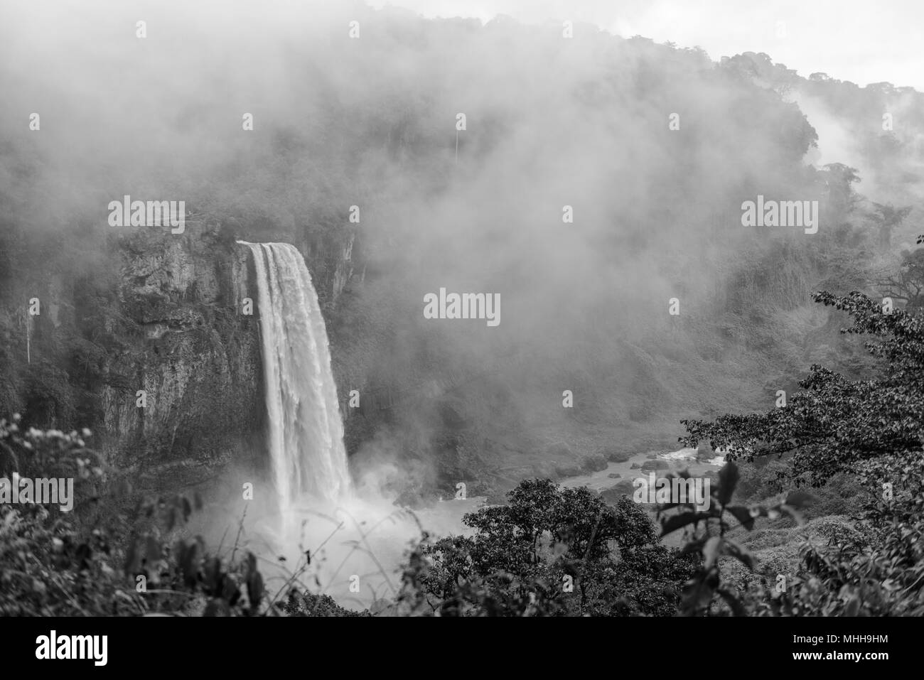 Africa paradise Black and White Stock Photos & Images - Alamy