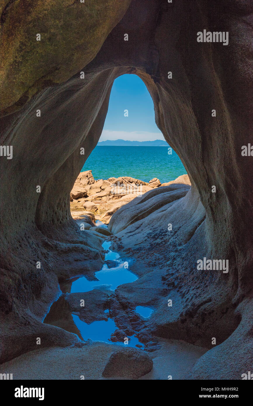 Tasman Arch High Resolution Stock Photography and Images - Alamy