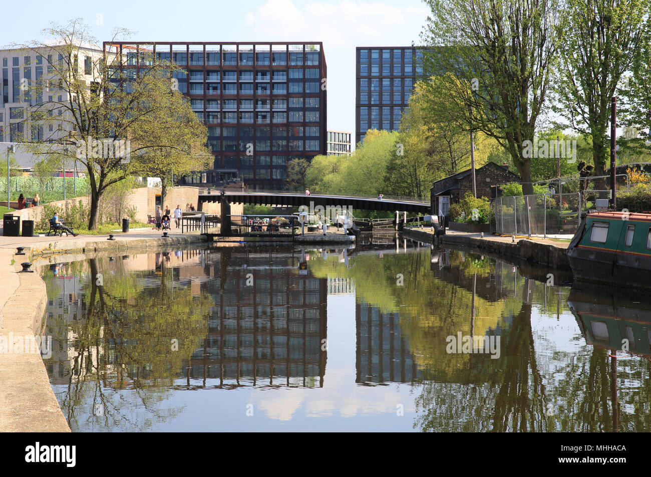 Somers Town Bridge over Regents Canal, at Kings Cross, in London, UK ...