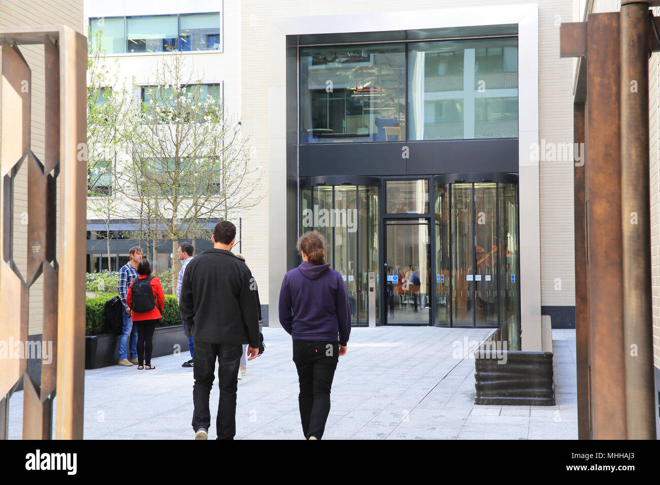 Entrance to the new Facebook HQ, designed by Frank Gehry, on Rathbone ...