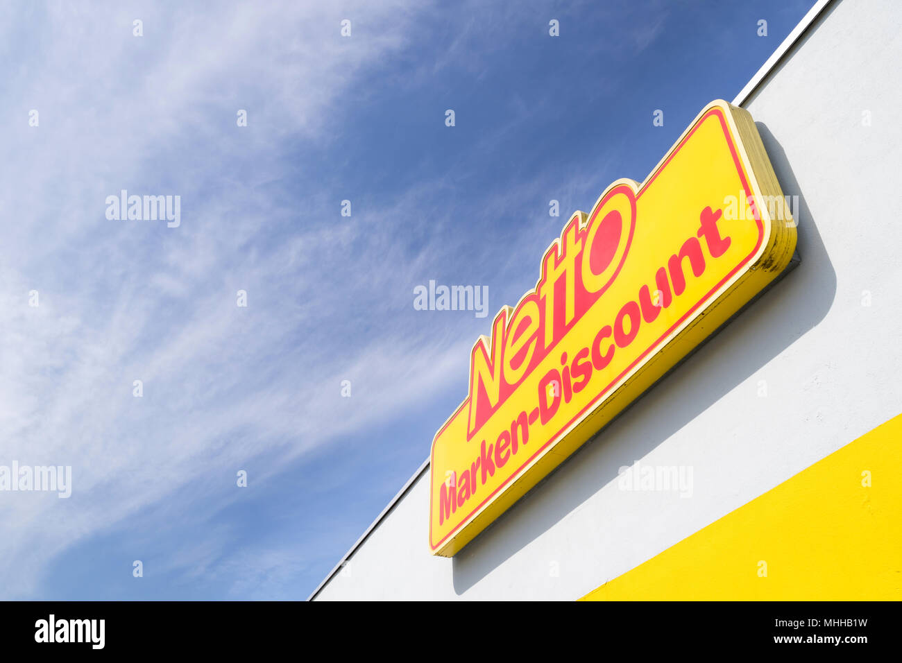 Logo netto hi-res stock photography and images - Alamy