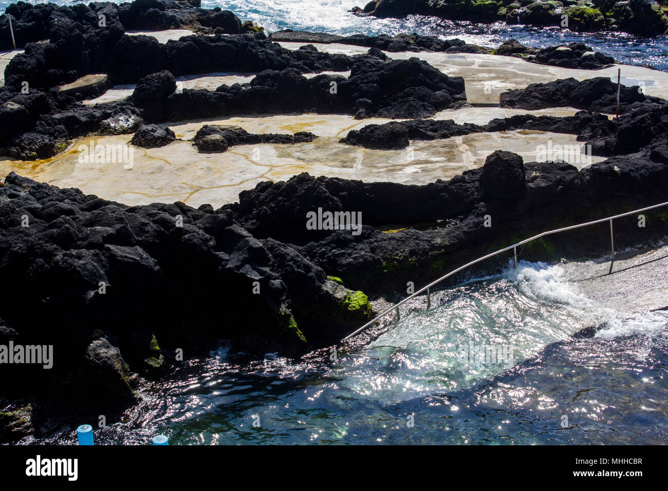 Ocean natural colors hi-res stock photography and images - Alamy