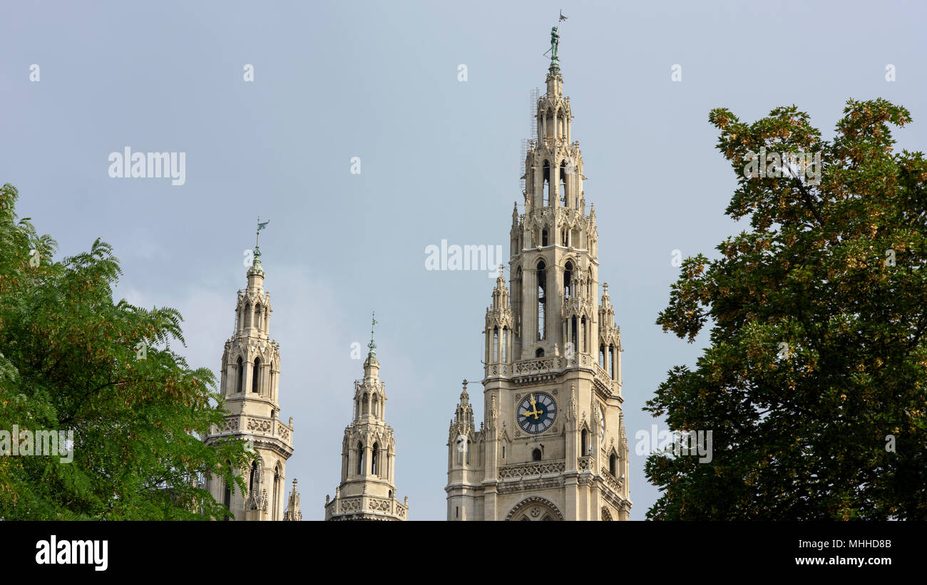 Rathaus wien wien hi-res stock photography and images - Alamy