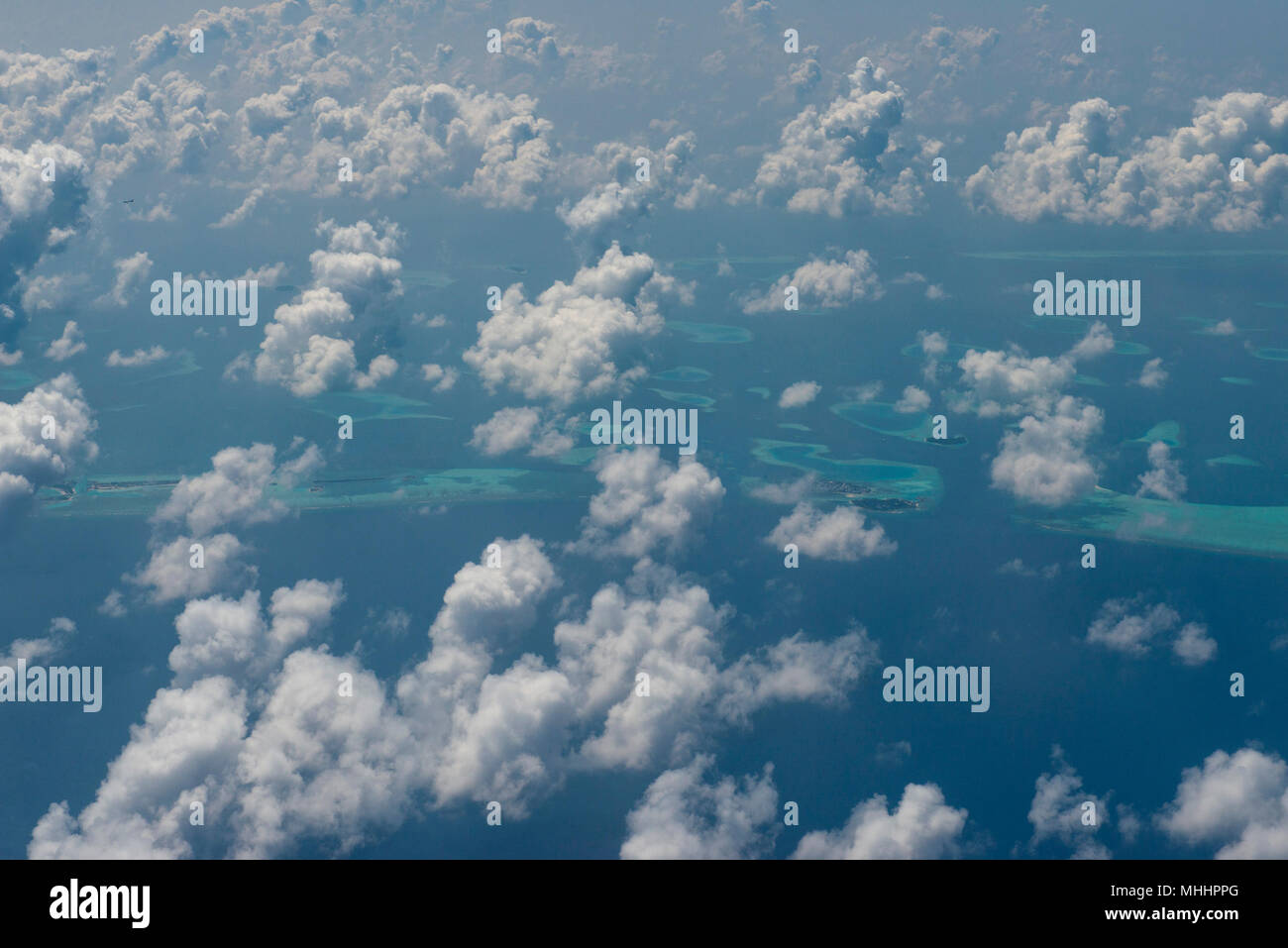 maldives aerial panorama blue water reef Stock Photo - Alamy