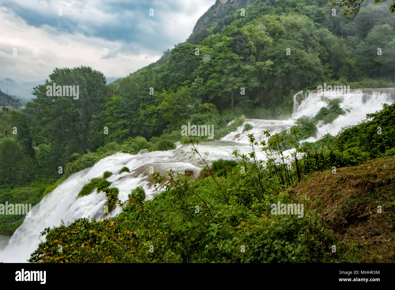 Marmore waterfalls park hi-res stock photography and images - Alamy