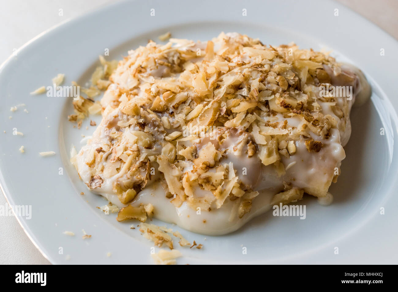Turkish Muhallebi Pudding with Walnut, Banana and Ladyfinger Biscuits ...