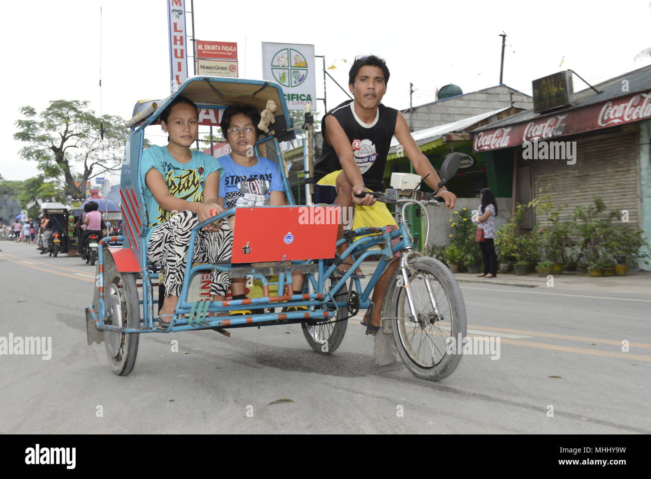 CEBU - PHILIPPINES - JANUARY,7 2013 - People goinjg to the local market ...
