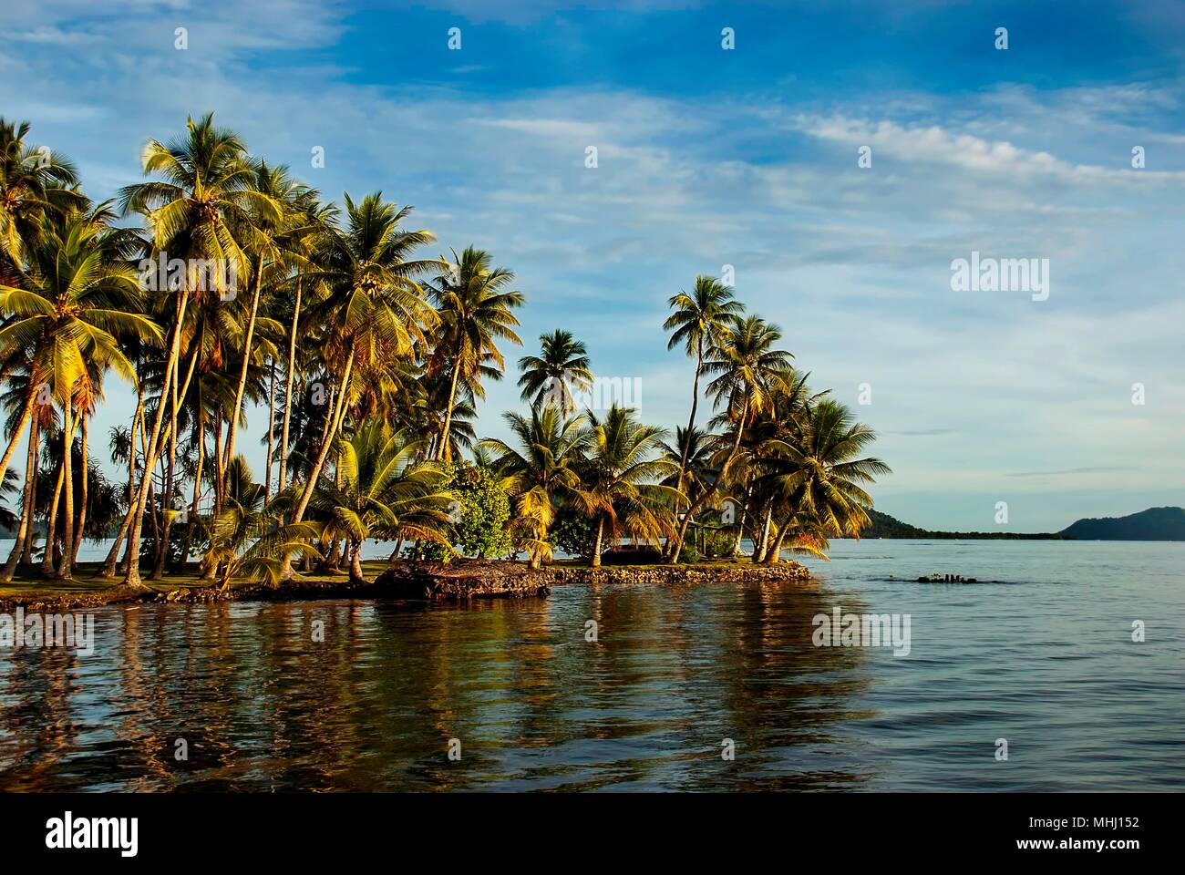 Truk islands hi-res stock photography and images - Alamy