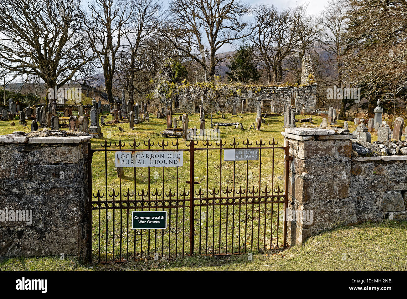 Old burial ground hi-res stock photography and images - Alamy