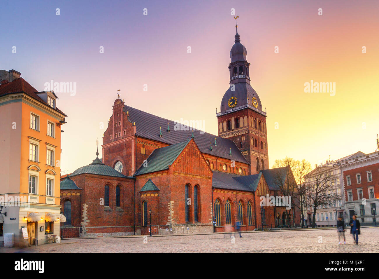 Cathedral square riga hi-res stock photography and images - Alamy