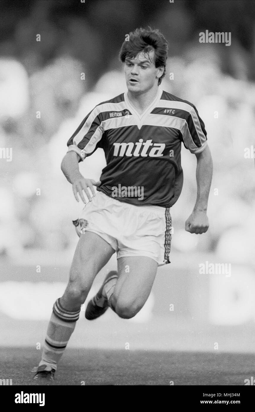 Steve hodge football hi-res stock photography and images - Alamy