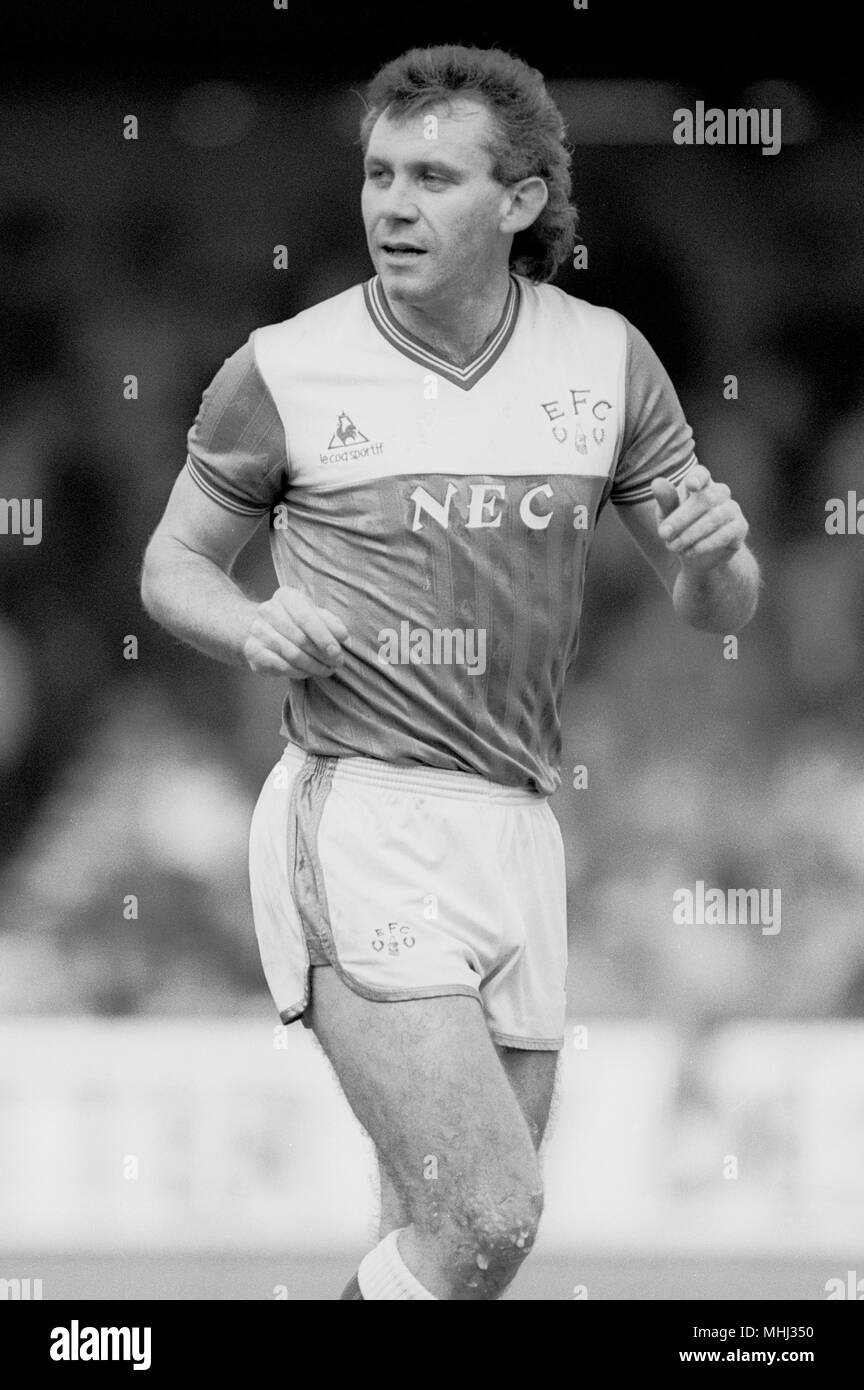 Peter reid 1986 hi-res stock photography and images - Alamy