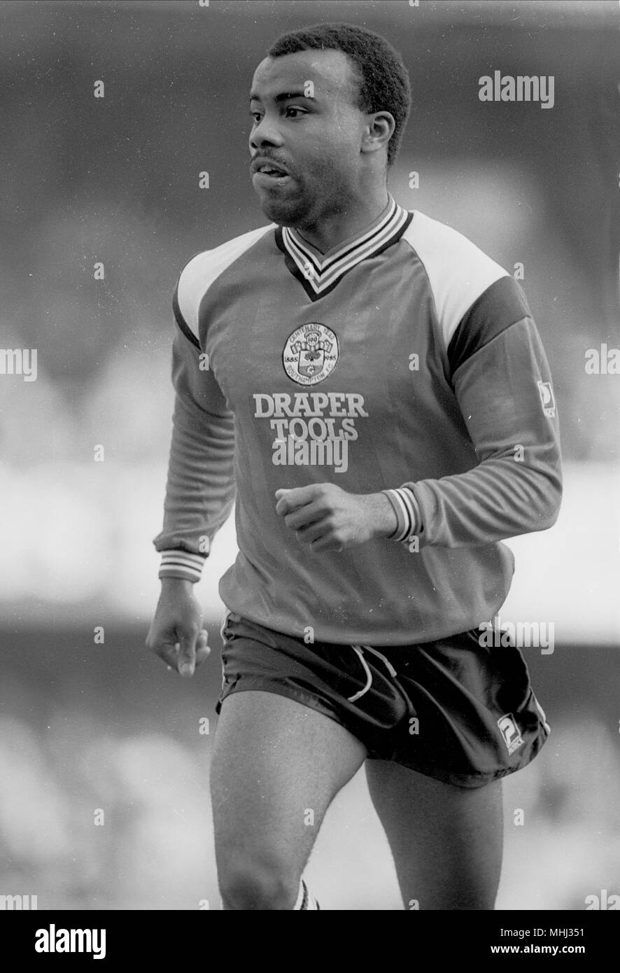 DANNY WALLACE SOUTHAMPTON FC 16 October 1985 Stock Photo - Alamy