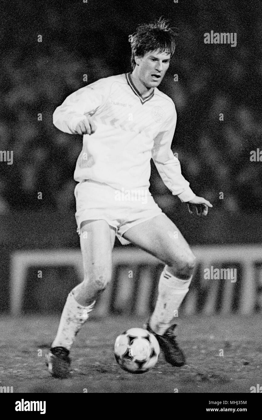 MICHAEL LAUDRUP DENMARK & JUVENTUS FC 16 March 1986 Stock Photo - Alamy