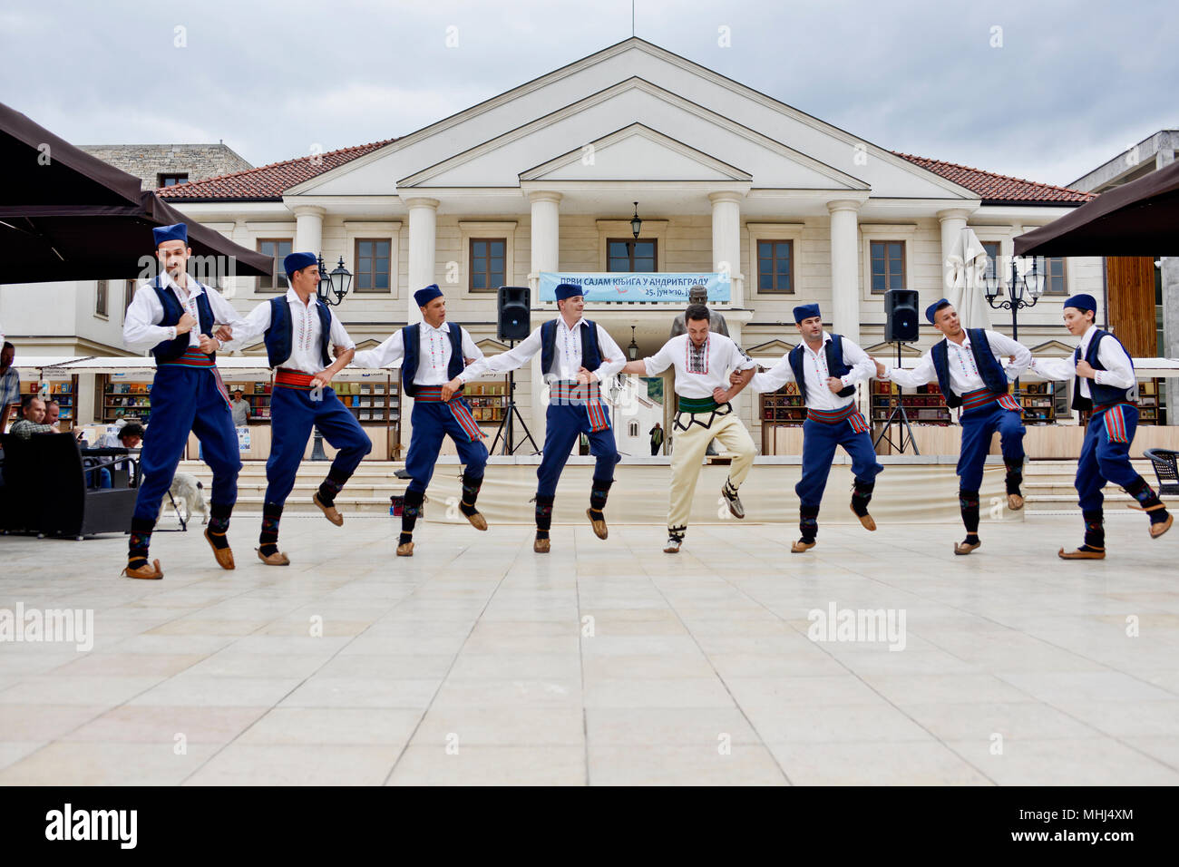 Serbian Folk Dances High Resolution Stock Photography and Images - Alamy