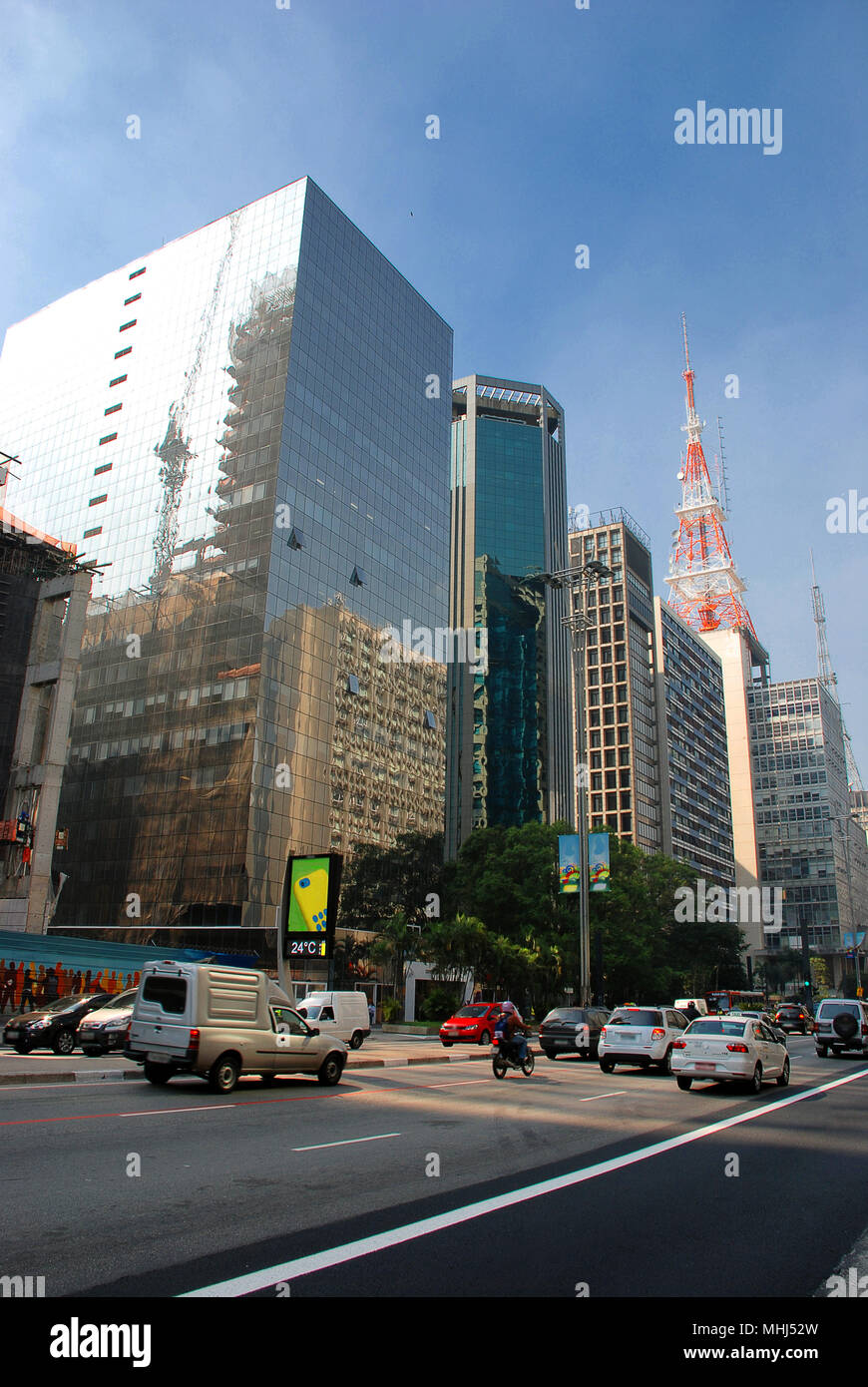 Busy city street in sao paulo hi-res stock photography and images - Alamy
