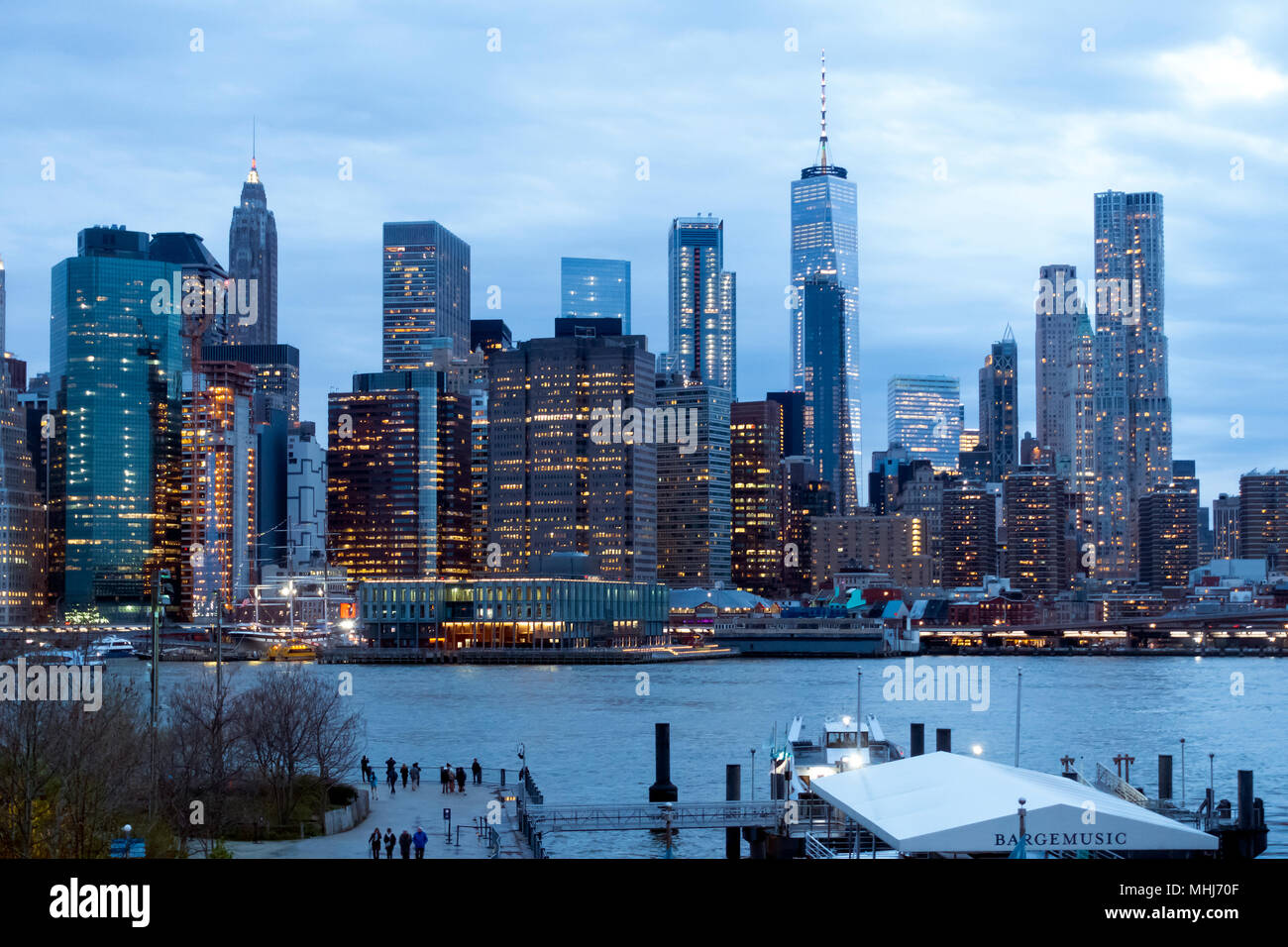 Nyc landmarks hi-res stock photography and images - Alamy