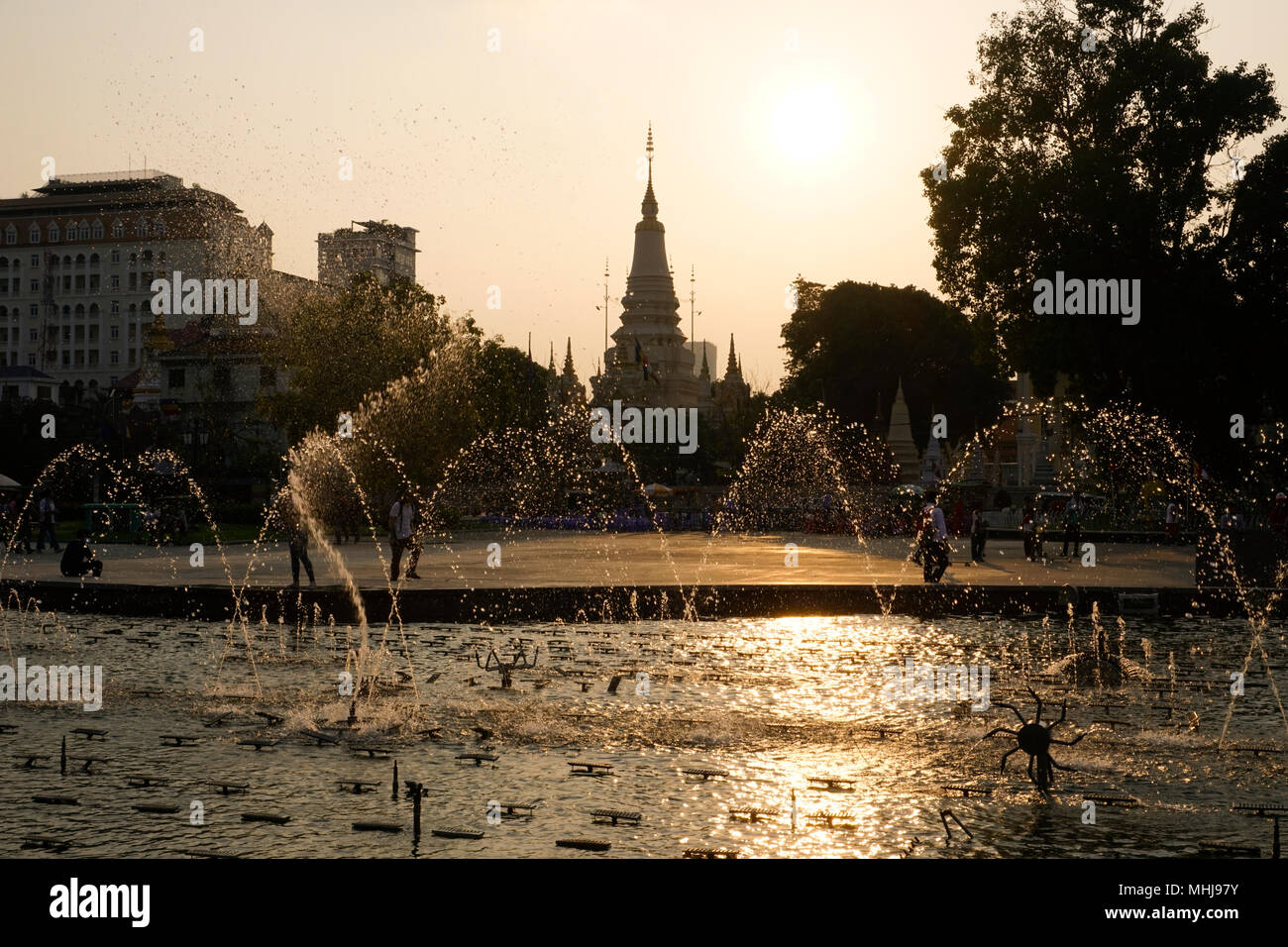 Wat Botum (Wat Botumvatey) seen from Botum Park fountain, Phnom Penh ...