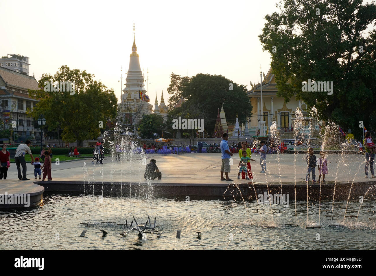 Botum pagoda park hi-res stock photography and images - Alamy