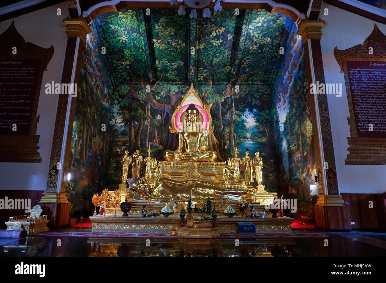 Wat Botum (Wat Botumvatey), Phnom Penh city, Cambodia Stock Photo - Alamy