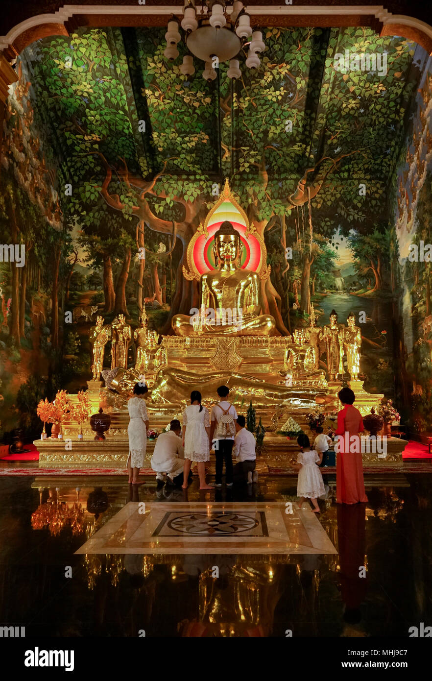 Botumvatey pagoda hi-res stock photography and images - Alamy
