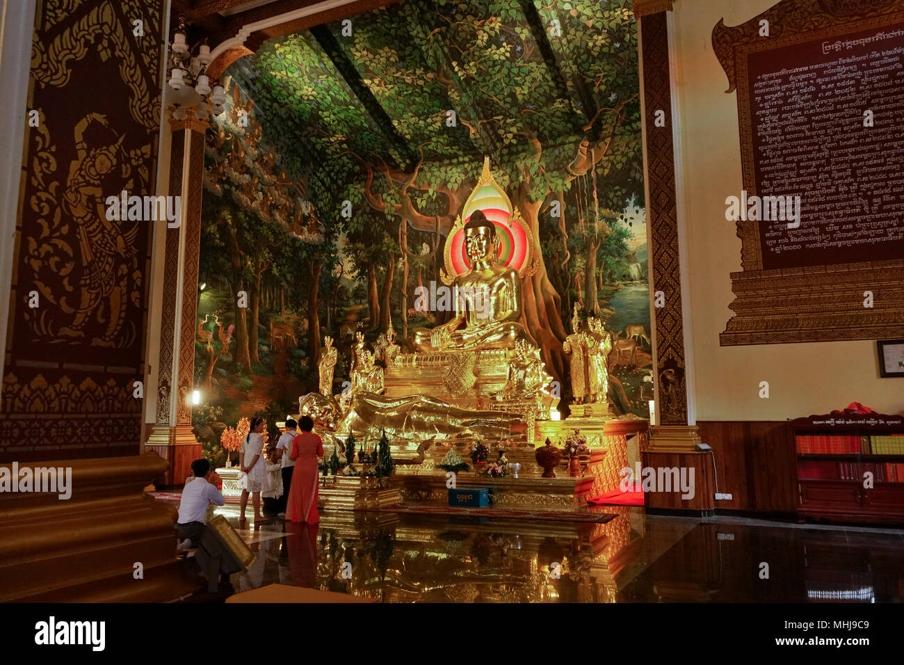 Wat Botum (Wat Botumvatey), Phnom Penh city, Cambodia Stock Photo - Alamy
