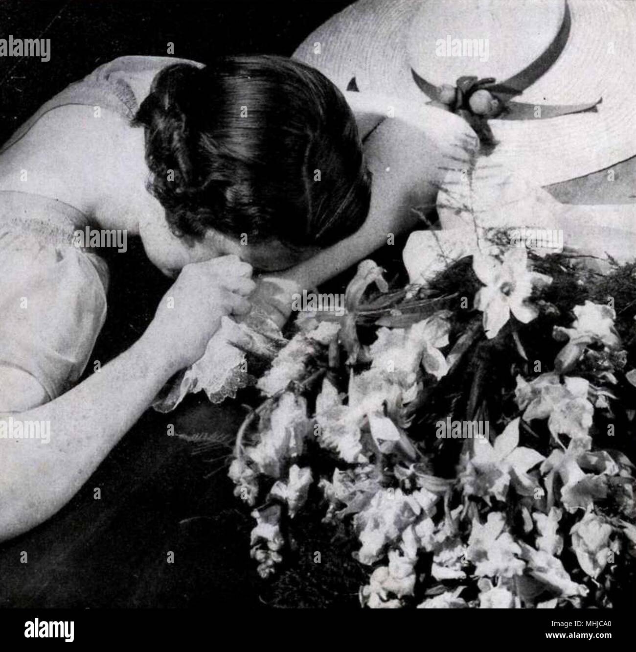 Funeral Mourning Lady High Resolution Stock Photography and Images - Alamy