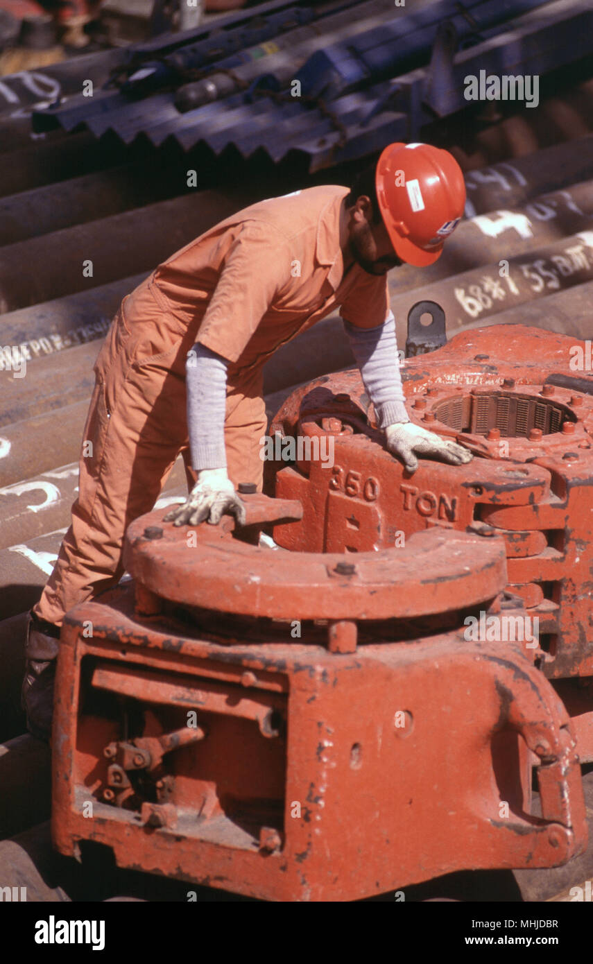Jack-up rig Key Gibraltar drilling for oil in the Red Sea for Asamera ...